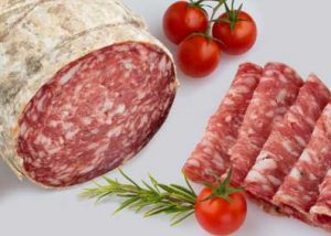 Sopressa vicentina "in tecia" con polenta | Salumificio Verza